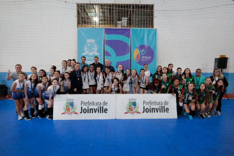 Conhecidas as equipes campeãs das modalidades coletivas do Jeville sub ...